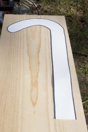 Quick & Easy DIY Sled for Christmas - Southern Revivals